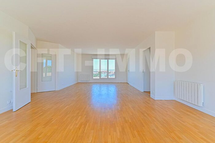 Appartement 5 pièces à louer - Courbevoie, Hôtel de ville