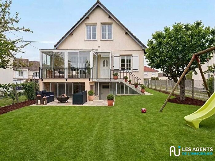 Maison à louer - Le Chêne Maillard, Saran - 3 pièces - 2 chambres