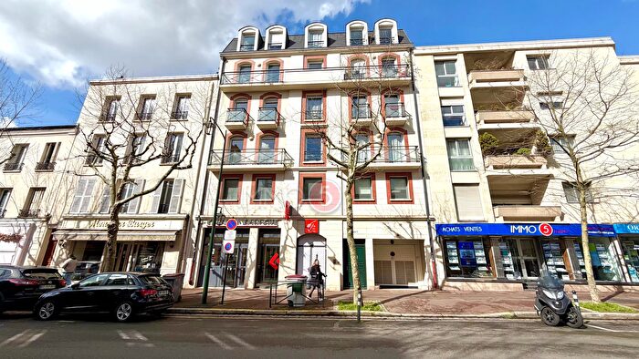 Appartement à vendre - Le Raincy, Centre-ville, Mairie, Thiers - 4 pièces - 2 chambres