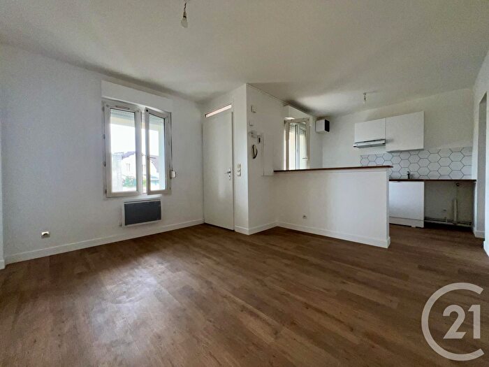 Paray-Vieille-Poste : Appartement 2 pièces à louer