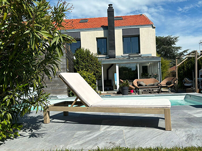 Maison 7 pièces à Sainte-Luce-sur-Loire, à vendre