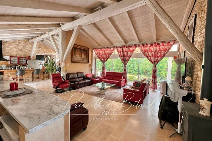 Maison 12 pièces à vendre à Montroy