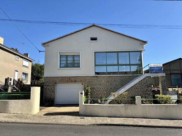 Maison 5 pièces à vendre - Civray