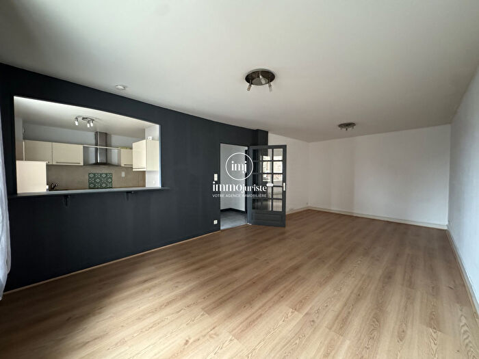 Appartement à louer - Limoges, Centre-ville, Hôtel de Ville, Emailleurs - 3 pièces - 2 chambres