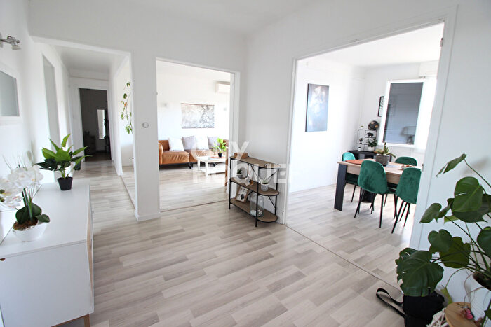 Appartement à vendre - Tarascon, Centre-ville, Château, Condamine - 4 pièces - 3 chambres