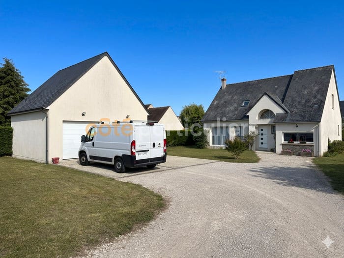 Saint-Denis-en-Val : Maison 7 pièces à vendre