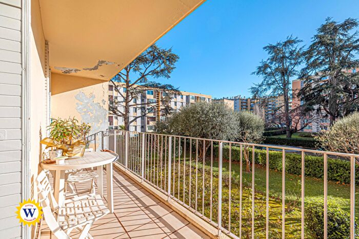 Appartement à vendre - Nice, Pasteur - 3 pièces - 2 chambres