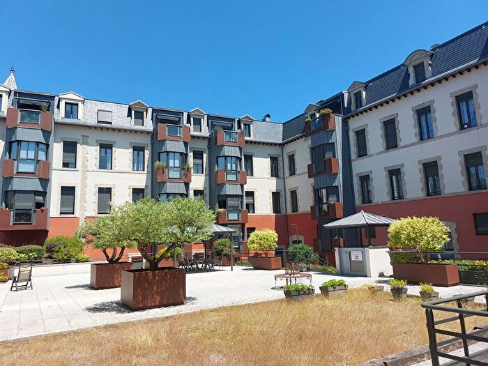 Appartement à louer - La Bastide, Villefranche-de-Rouergue - 1 pièce