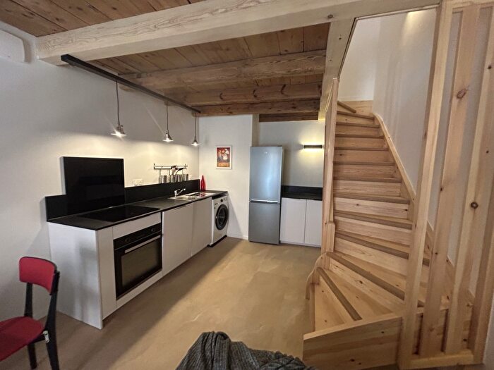 Appartement 2 pièces à Montbrison, Centre-ville, à louer