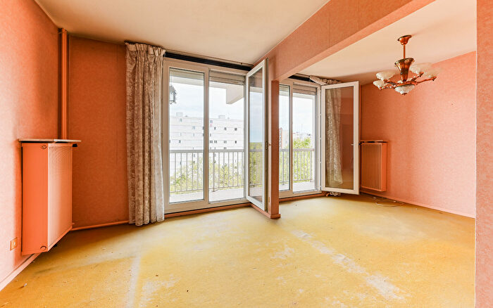 Vaulx-en-Velin, Mas Sud : Appartement 5 pièces à vendre