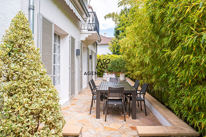 Maison 8 pièces à Le Vésinet, Charmettes, Merlettes, à vendre