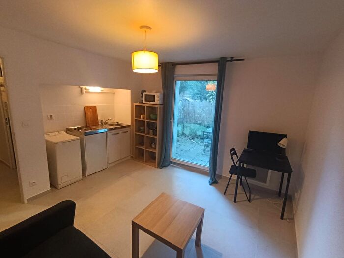 Appartement à louer - Nantes, Saint-Clément, Jardin des plantes, Caserne Lamoricière - 1 pièce