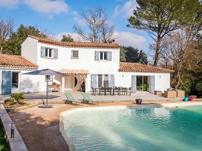 Maison à vendre - Besse-sur-Issole - 6 pièces - 4 chambres