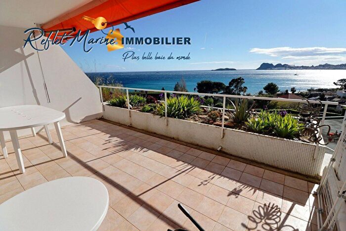Appartement à louer - La Ciotat - 3 pièces - 2 chambres