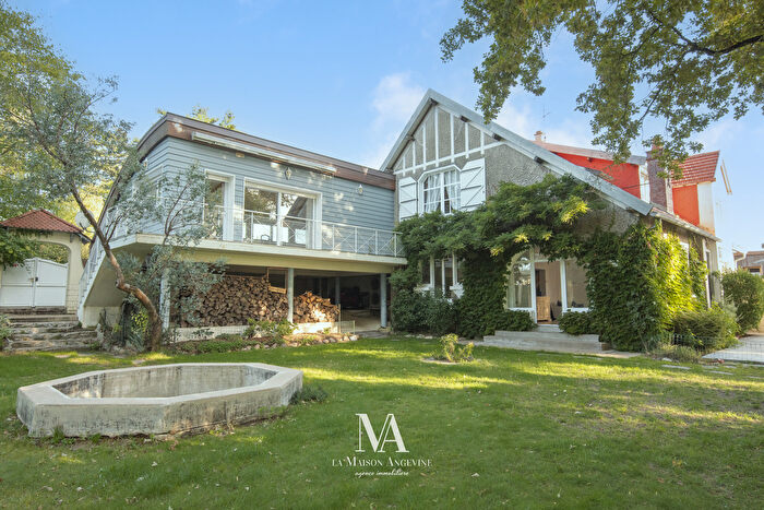 Maison à vendre - Angers - 11 pièces - 7 chambres