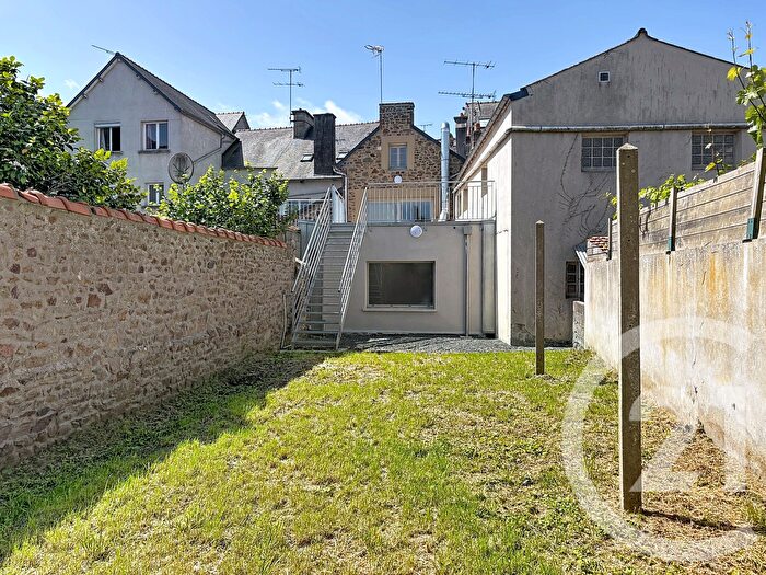 Lamballe, Centre-ville : Maison 3 pièces à vendre