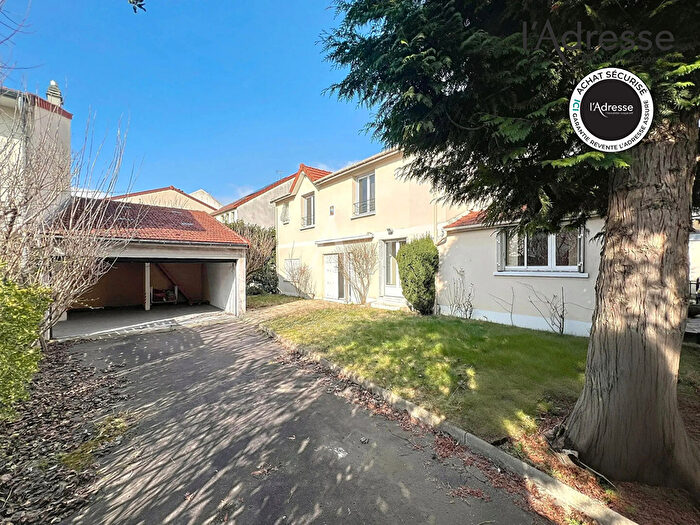 Maison à vendre - Suresnes, Liberté - 7 pièces - 5 chambres