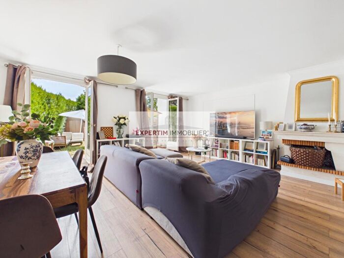Noisy-le-Roi : Maison 7 pièces à vendre