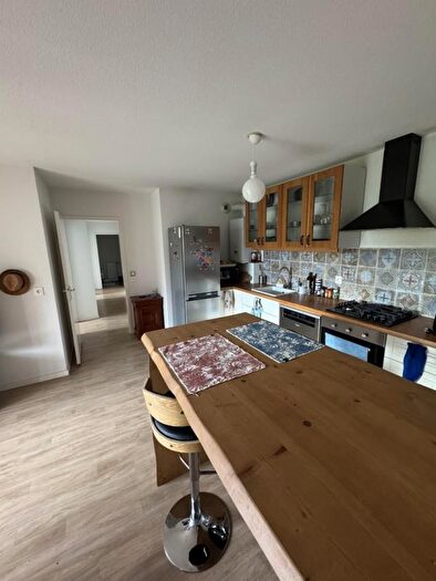 Cenon, Mairie, Lissandre : Appartement 4 pièces à louer