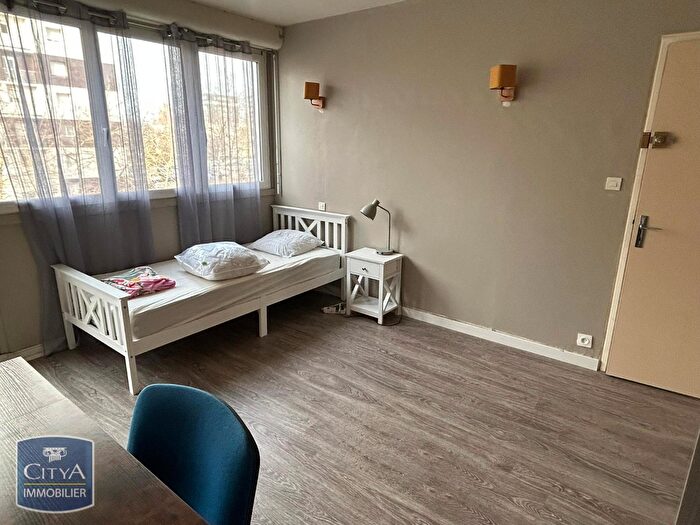 Appartement à louer - Quartiers Sud-Est, Le Blosne - 1 pièce