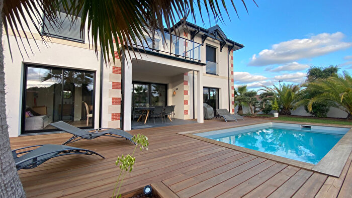 Maison à vendre - La Teste-de-Buch, LEnclos dAlis, Notre-Dame des Monts, Ninots, Miquelots - 6 pièces - 4 chambres