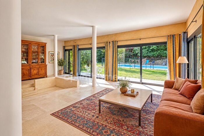 Maison 9 pièces à vendre - Villeneuve-lès-Avignon, Le Grès, Perrières