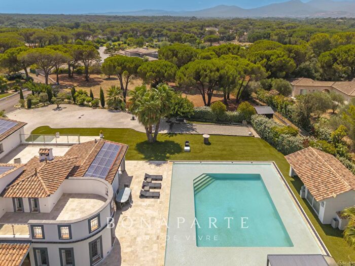 Maison 10 pièces à Roquebrune-sur-Argens, La Bouverie, à vendre