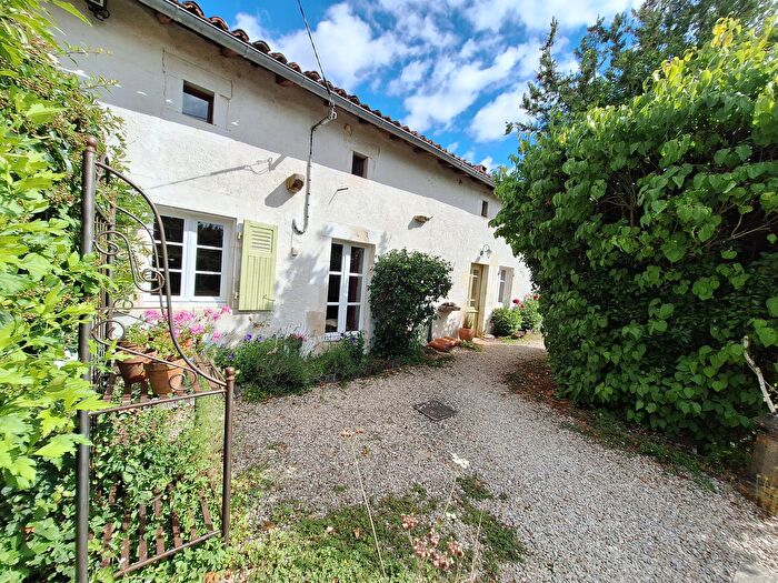 Civray - Maison 6 pièces à vendre