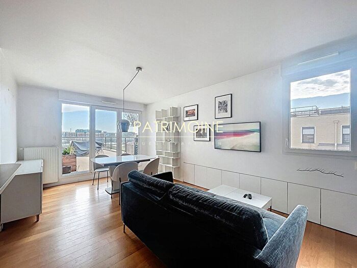 Appartement à louer - Manufacture-Brimborion-SEL-Division Leclerc, Sèvres - 3 pièces - 2 chambres