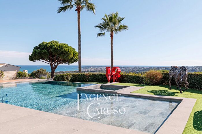 Maison à vendre - Villeneuve-Loubet, Les Hauts de Vaugrenier, Les Maurettes, Vaugrenier - 10 pièces - 5 chambres