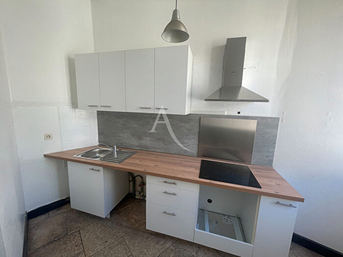 Appartement 2 pièces à Nîmes, Ecusson, Arènes, à louer