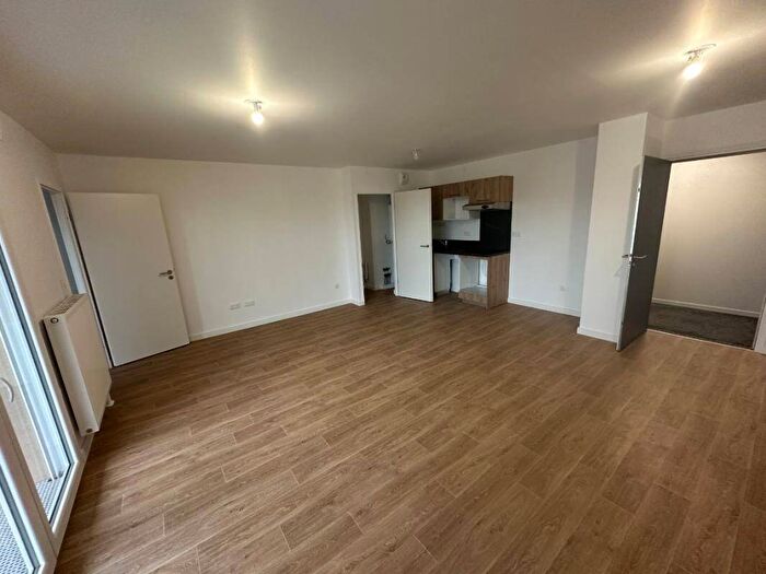 Appartement à louer - Beaulieu, Chartres - 3 pièces - 2 chambres