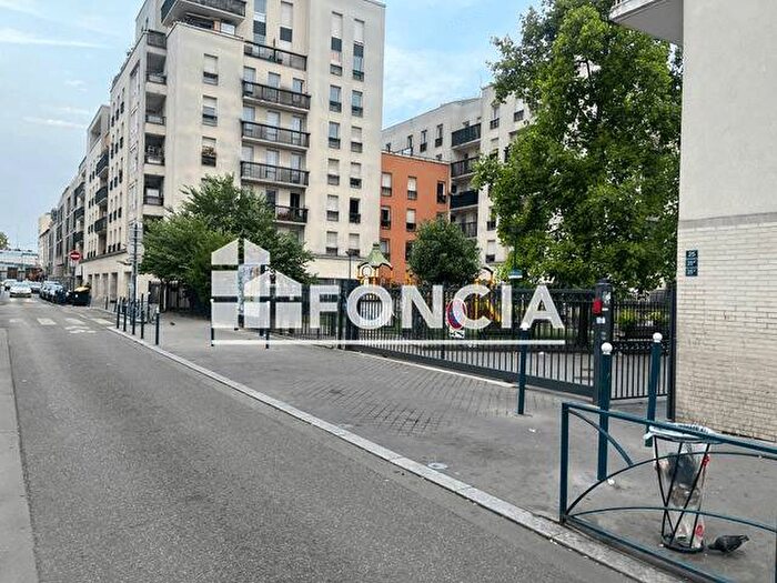 Appartement à louer - Quatre Chemins-Jaurès, Pantin - 3 pièces - 2 chambres