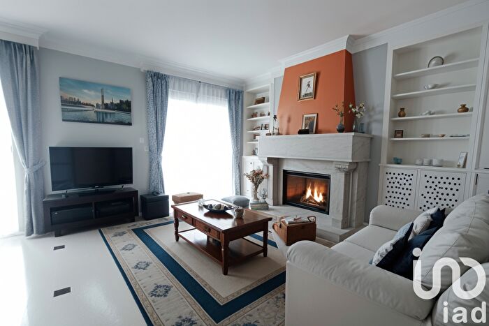 Appartement à vendre - Aubervilliers, Centre-ville, Victor Hugo - 3 pièces - 2 chambres