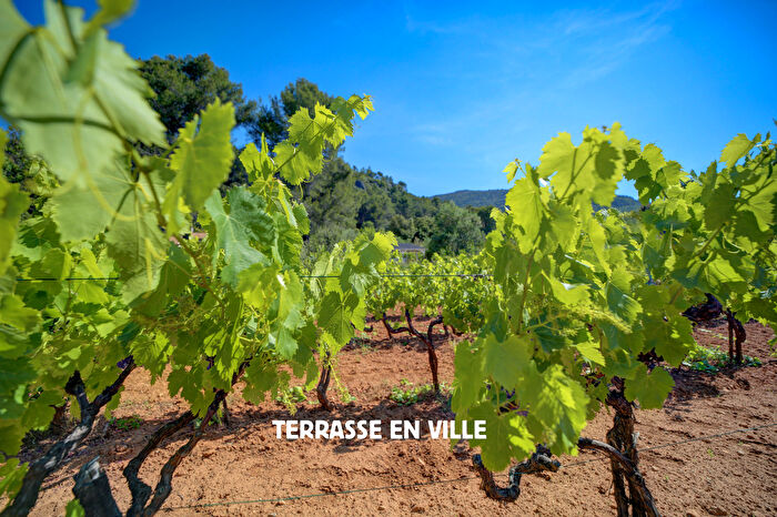 Maison à vendre - Signes - 4 pièces - 4 chambres