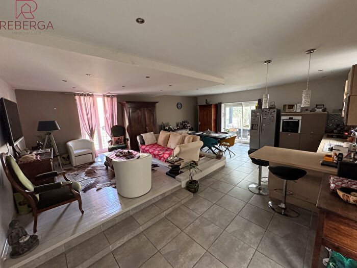 Maison à vendre - Mazamet - 4 pièces - 3 chambres