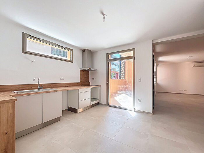 Maison à vendre - Nîmes, Gare - 4 pièces - 3 chambres