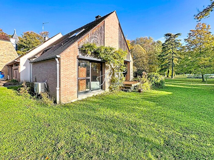 Maison 5 pièces à vendre à Jouy-le-Moutier, Jouy-le-Fontaine, Jouy-village