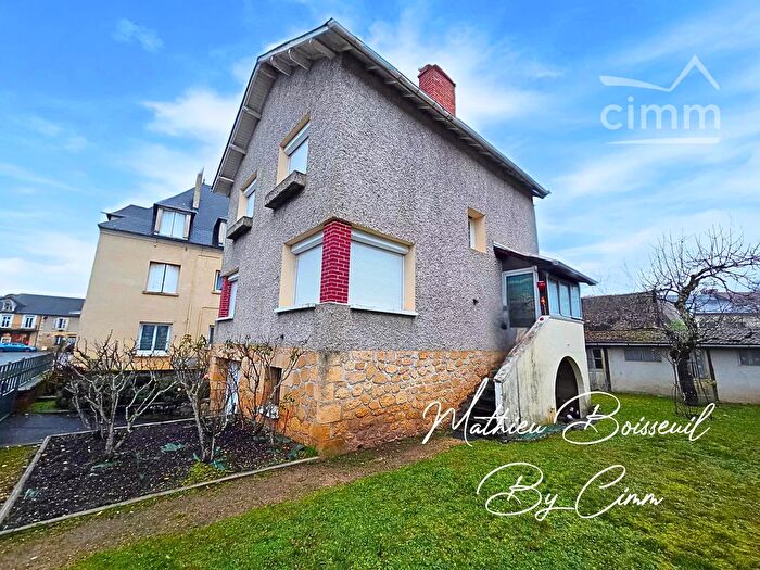 Maison à vendre - Montignac - 4 pièces - 3 chambres