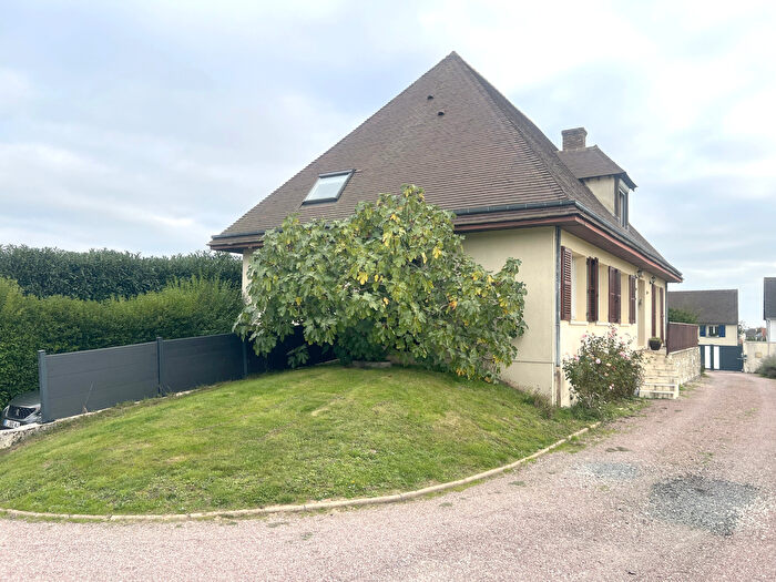 Maison à vendre - Saint-Aubin-des-Bois - 8 pièces - 5 chambres