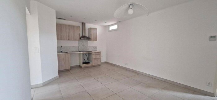 Appartement à louer - Maubec - 2 chambres