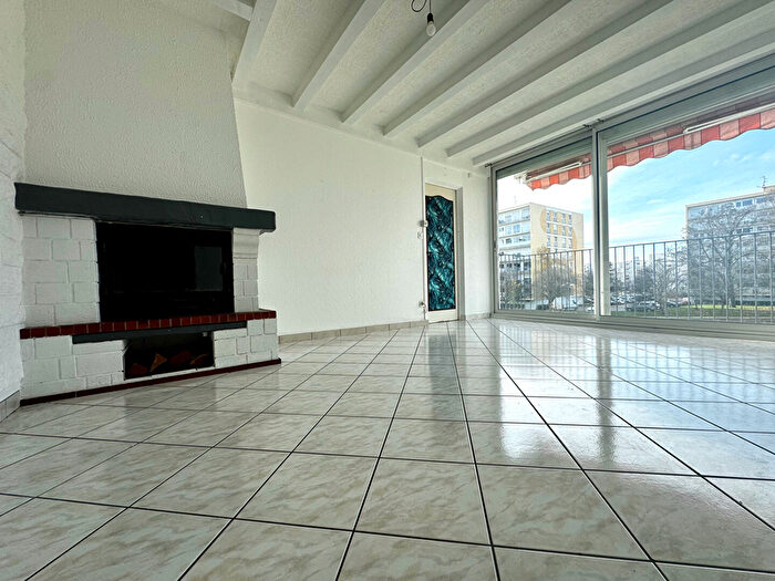 Appartement à vendre - Chevigny-Saint-Sauveur - 4 pièces - 3 chambres