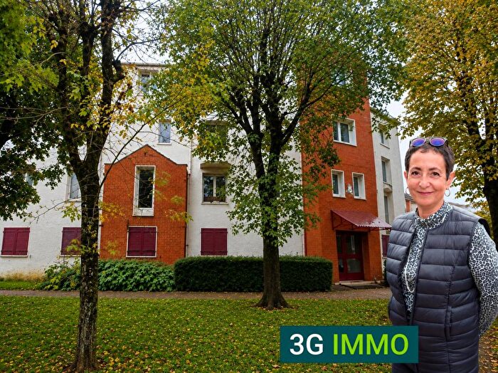 Voisins-le-Bretonneux : Appartement 3 pièces à vendre