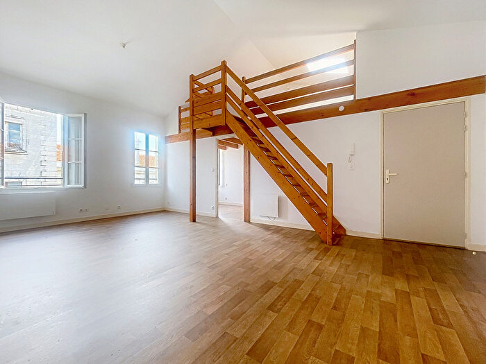 Rochefort, Centre-ville : Appartement 3 pièces à vendre