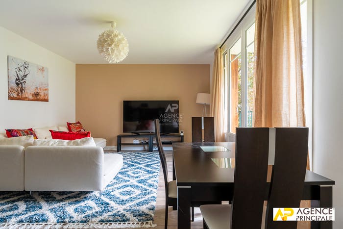 Maisons-Laffitte, Est : Appartement 3 pièces à vendre