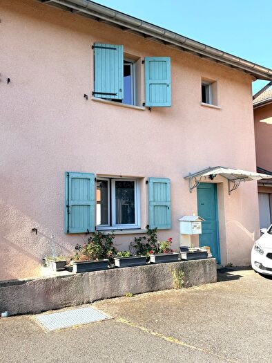 Saint-Étienne-de-Saint-Geoirs : Maison 4 pièces à louer