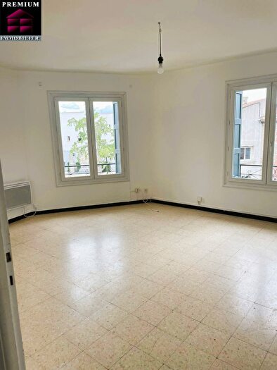 Appartement à vendre - Saint-Estève - 3 pièces - 2 chambres