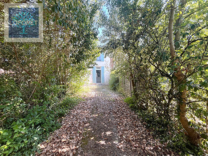 Maison à vendre - Plassac - 5 pièces - 3 chambres