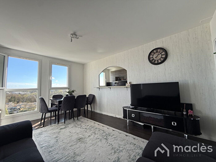 Appartement à vendre - Épinay-sous-Sénart, La Croix Rochopt - 3 pièces - 2 chambres