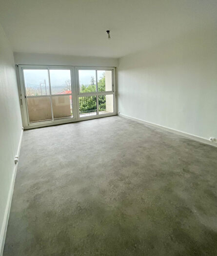 Appartement à louer - Saint-Pierre-dIrube - 3 pièces - 2 chambres